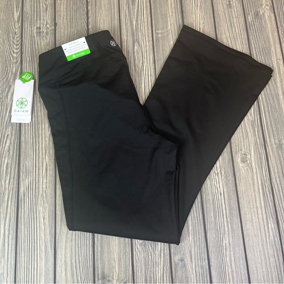 GAIAM | Pants & Jumpsuits | New Gaiam Black Flare Yoga Pants Womens ...